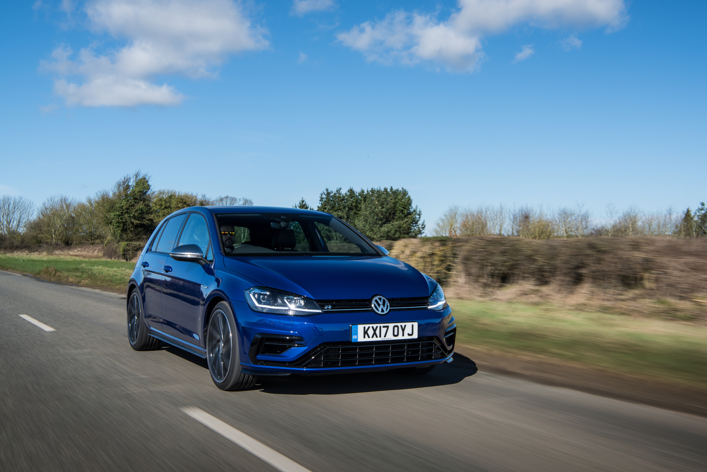Volkswagen Golf R hatchback pictures | Carbuyer