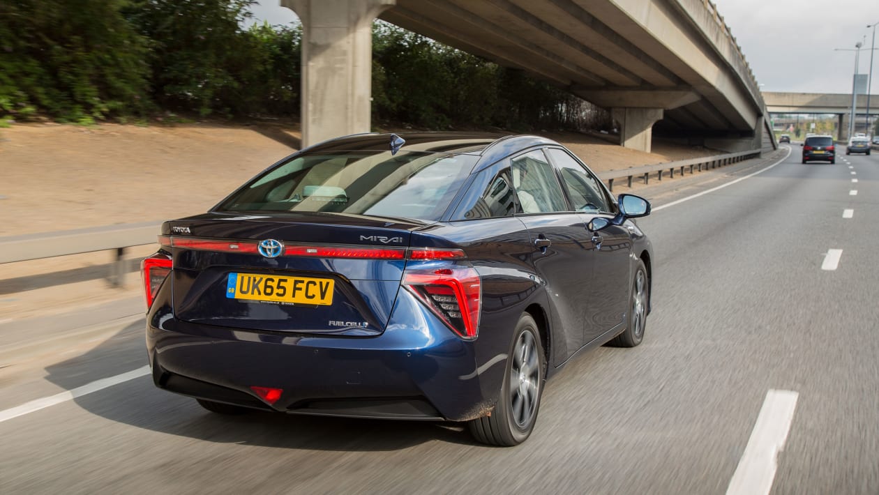 What are hydrogen fuel cell cars? | Carbuyer