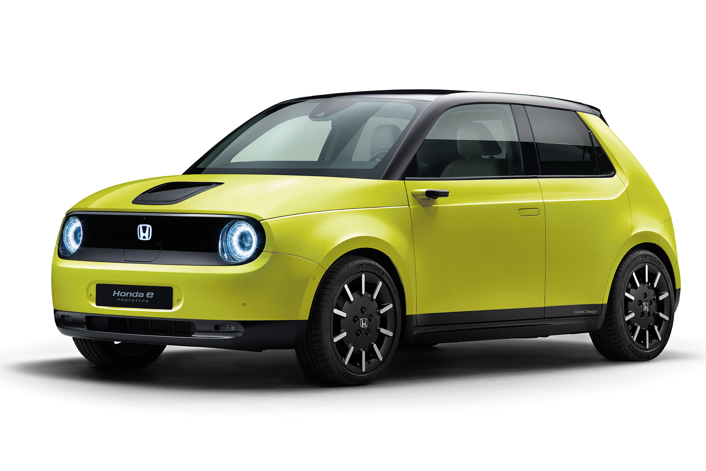 Honda e hatchback - Practicality & boot space 2020 review | Carbuyer