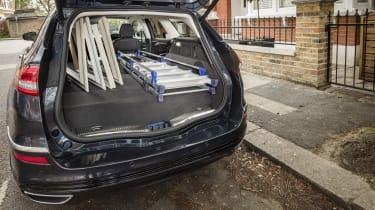 Ford Mondeo Estate - Practicality & boot space 2020 review | Carbuyer