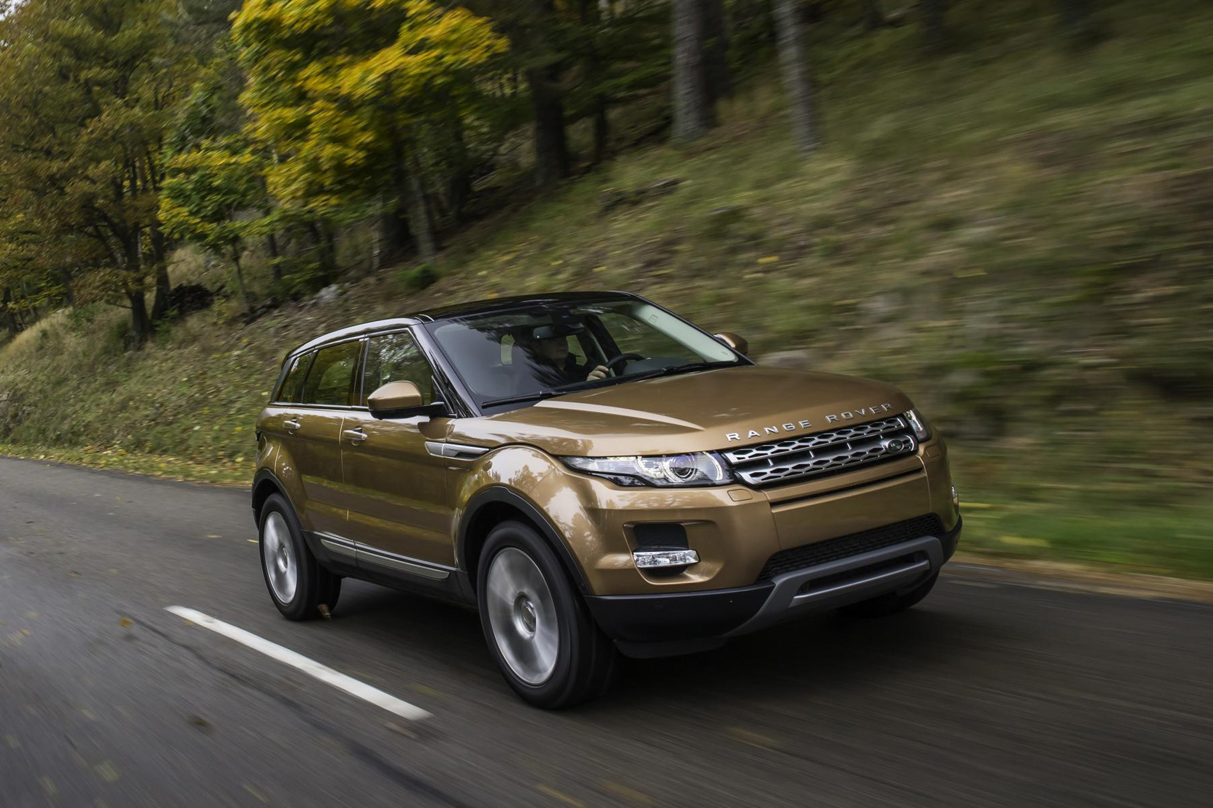Range Rover Evoque 2015 pictures | Carbuyer