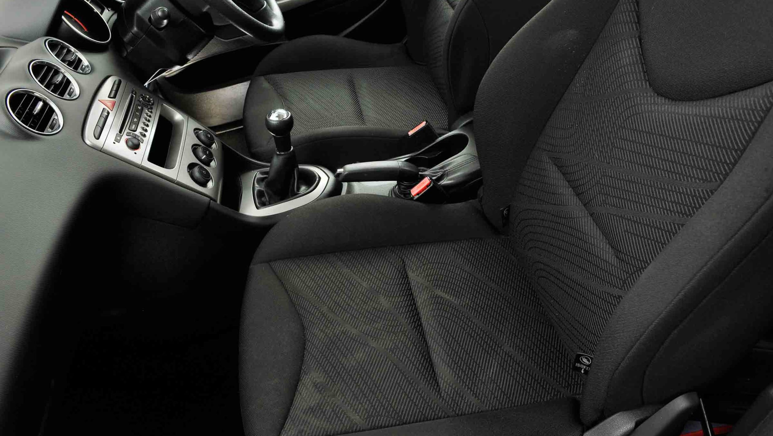 Peugeot 308 Mk1 used buying guide images | Carbuyer