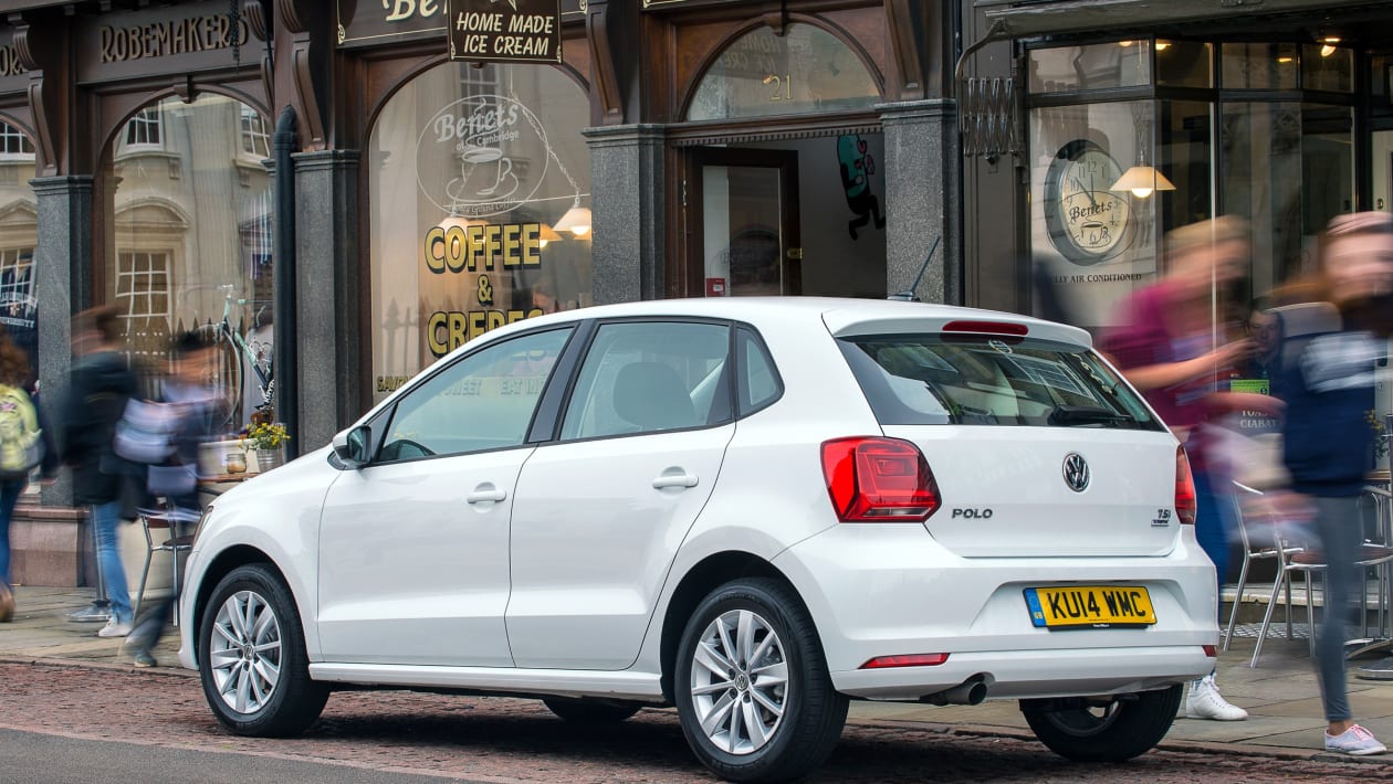 Volkswagen Polo hatchback 2015 pictures | Carbuyer