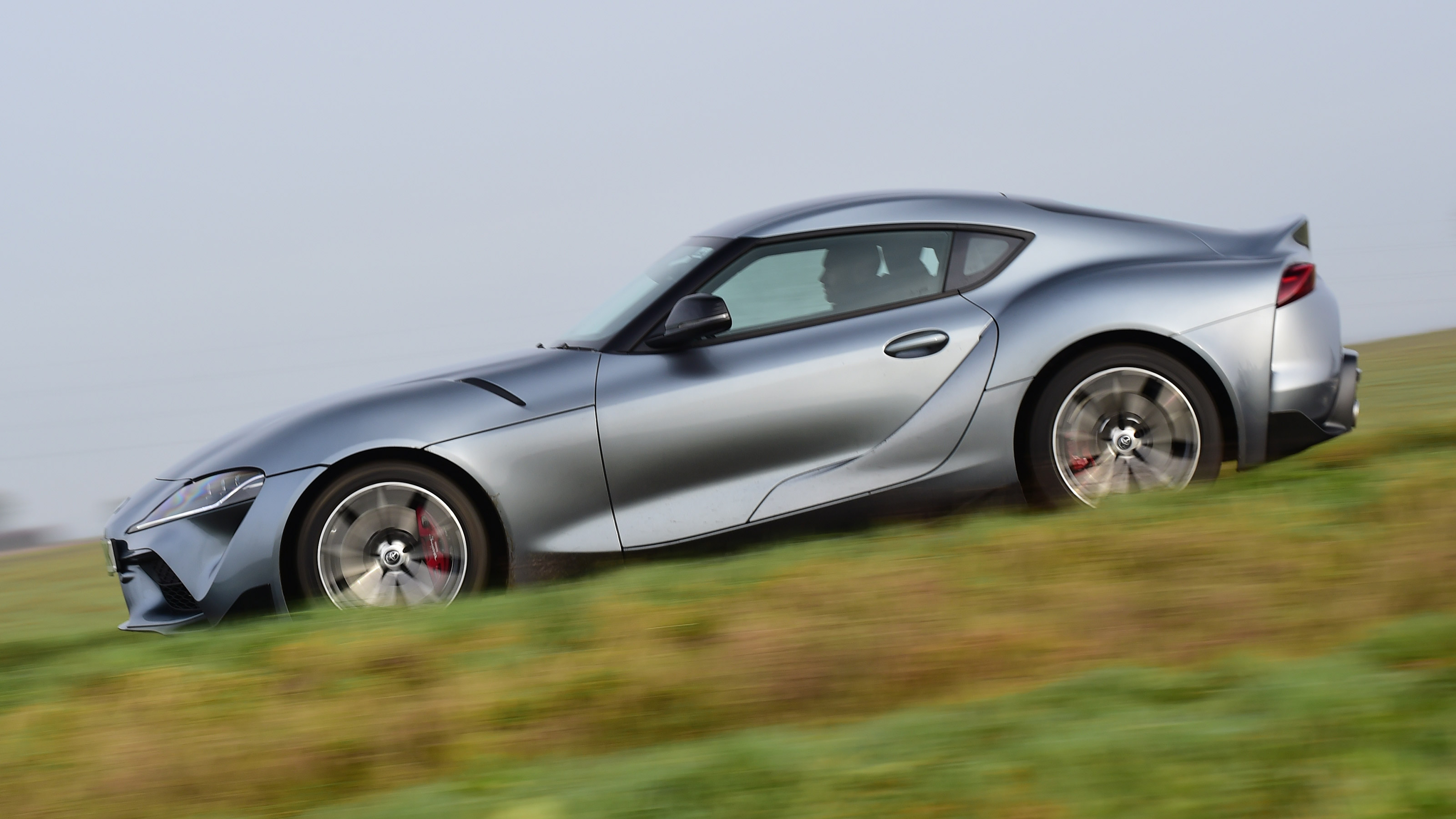 Toyota Supra coupe - MPG, running costs & CO2 | Carbuyer