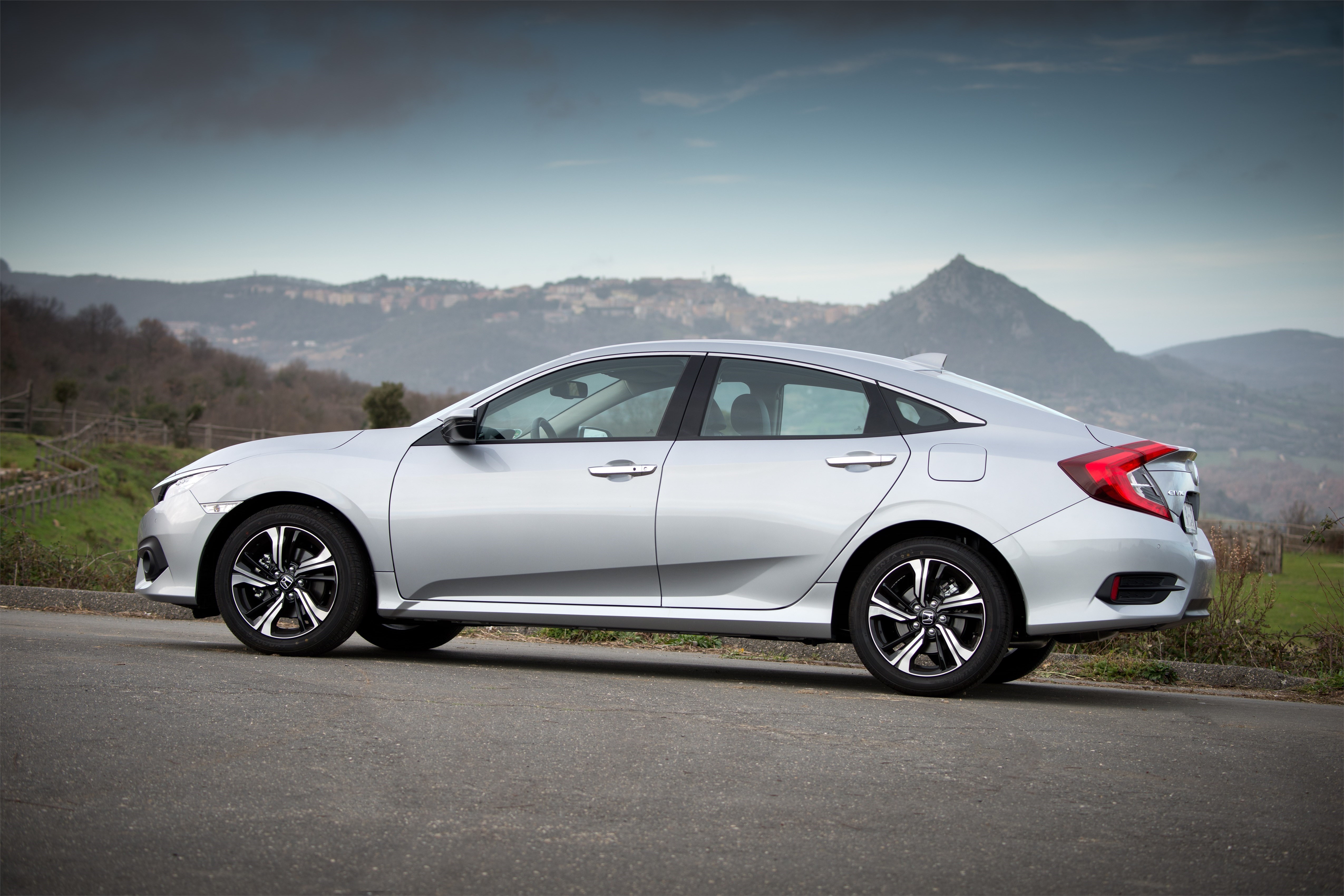 Honda Civic Saloon Price Specs And On sale Date Carbuyer