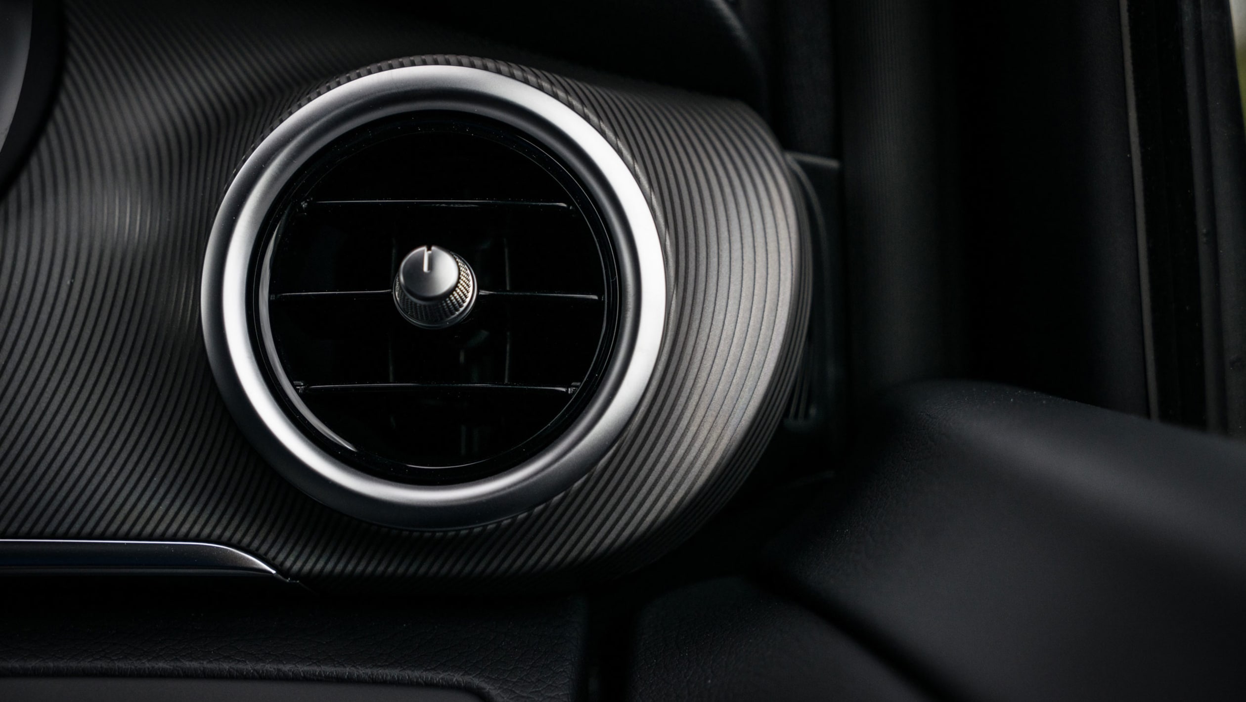 Mercedes V-Class MPV pictures | Carbuyer