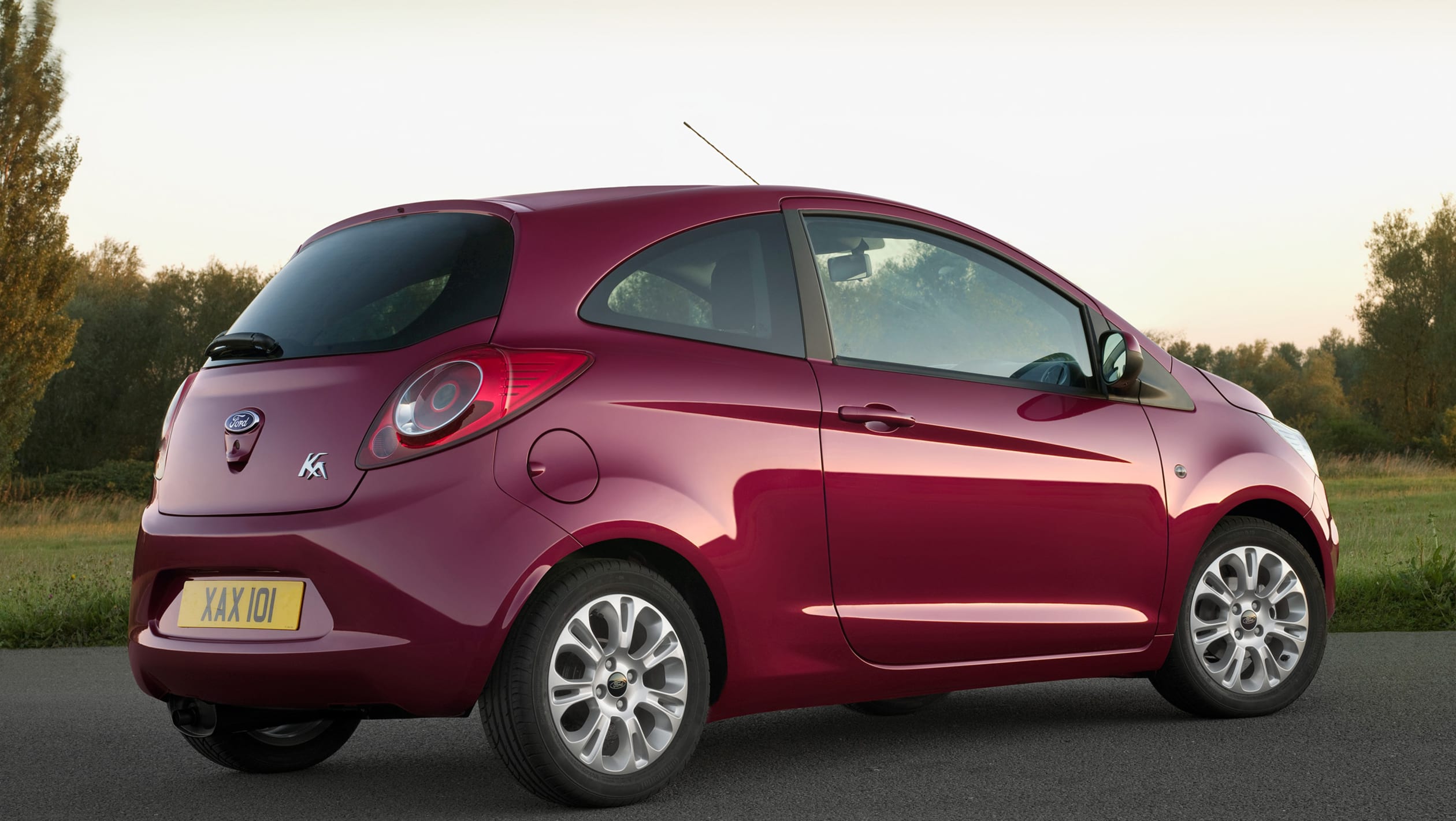 Ford Ka hatchback pictures | Carbuyer