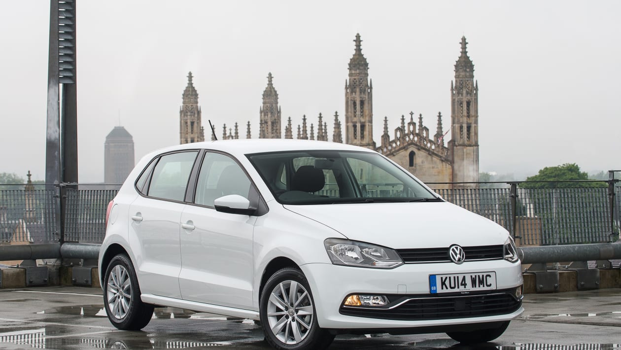 Volkswagen Polo hatchback 2015 pictures | Carbuyer
