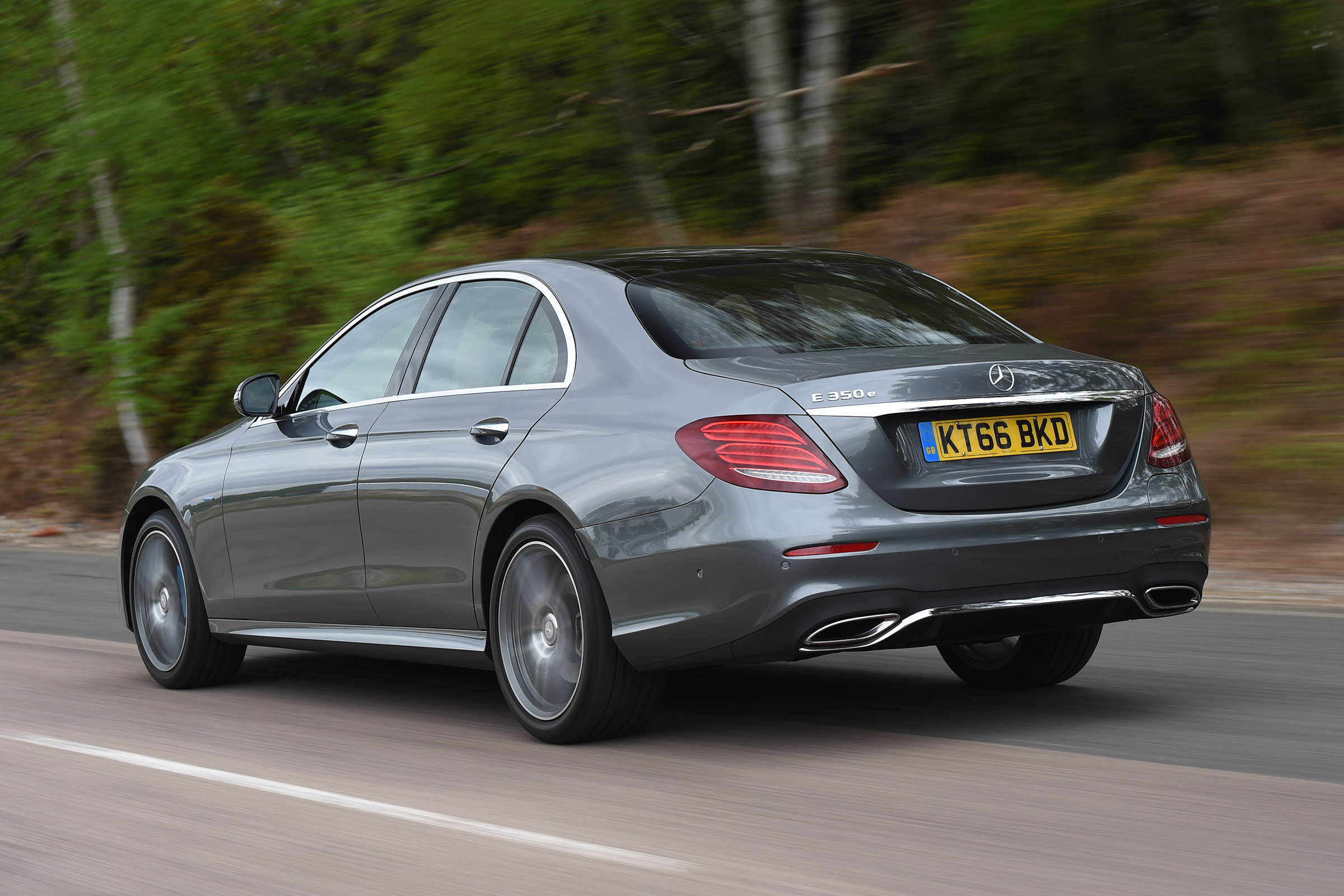 Mercedes E-Class E350e gallery | Carbuyer