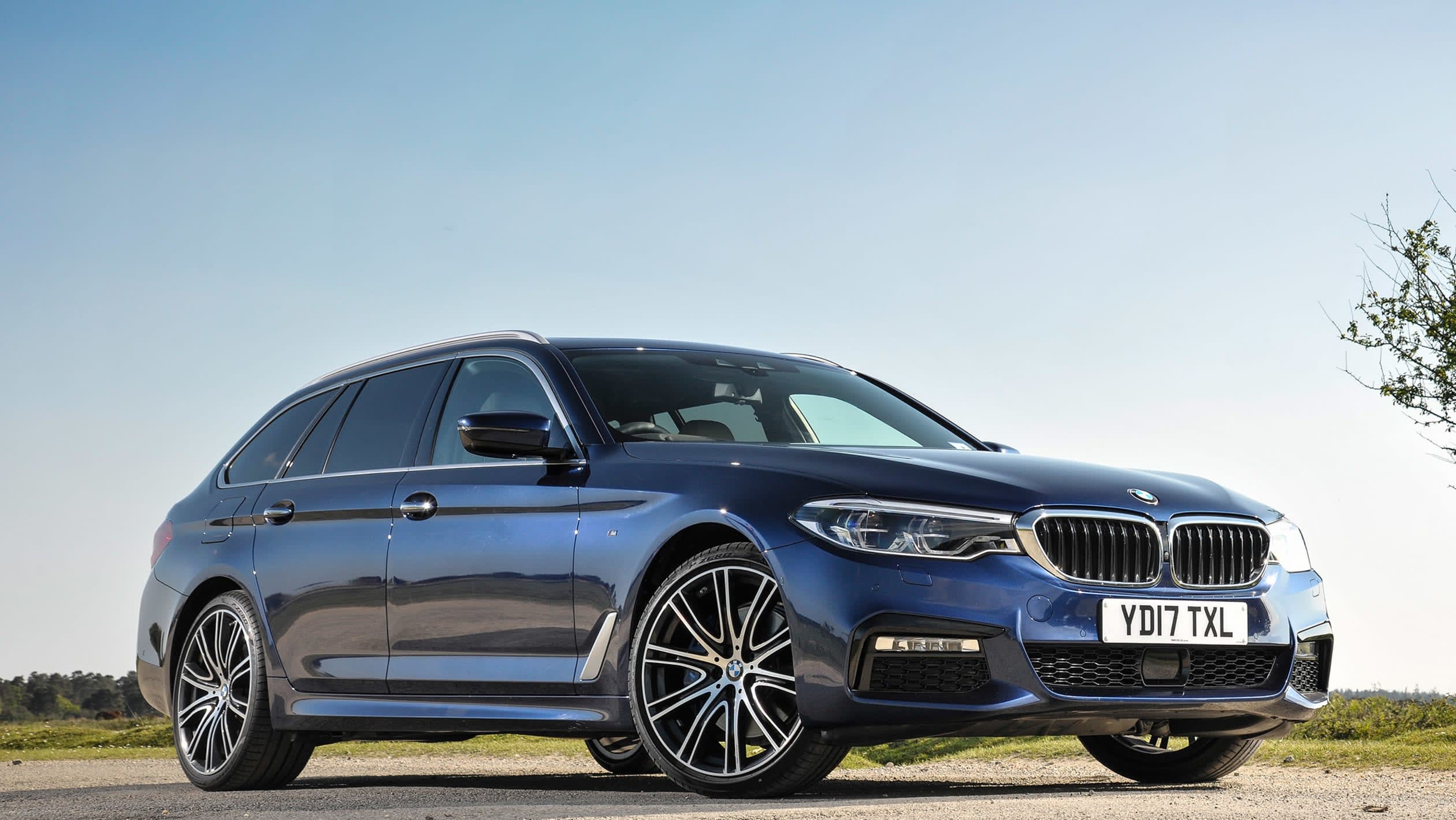 BMW 5 Series Touring review - images | Carbuyer