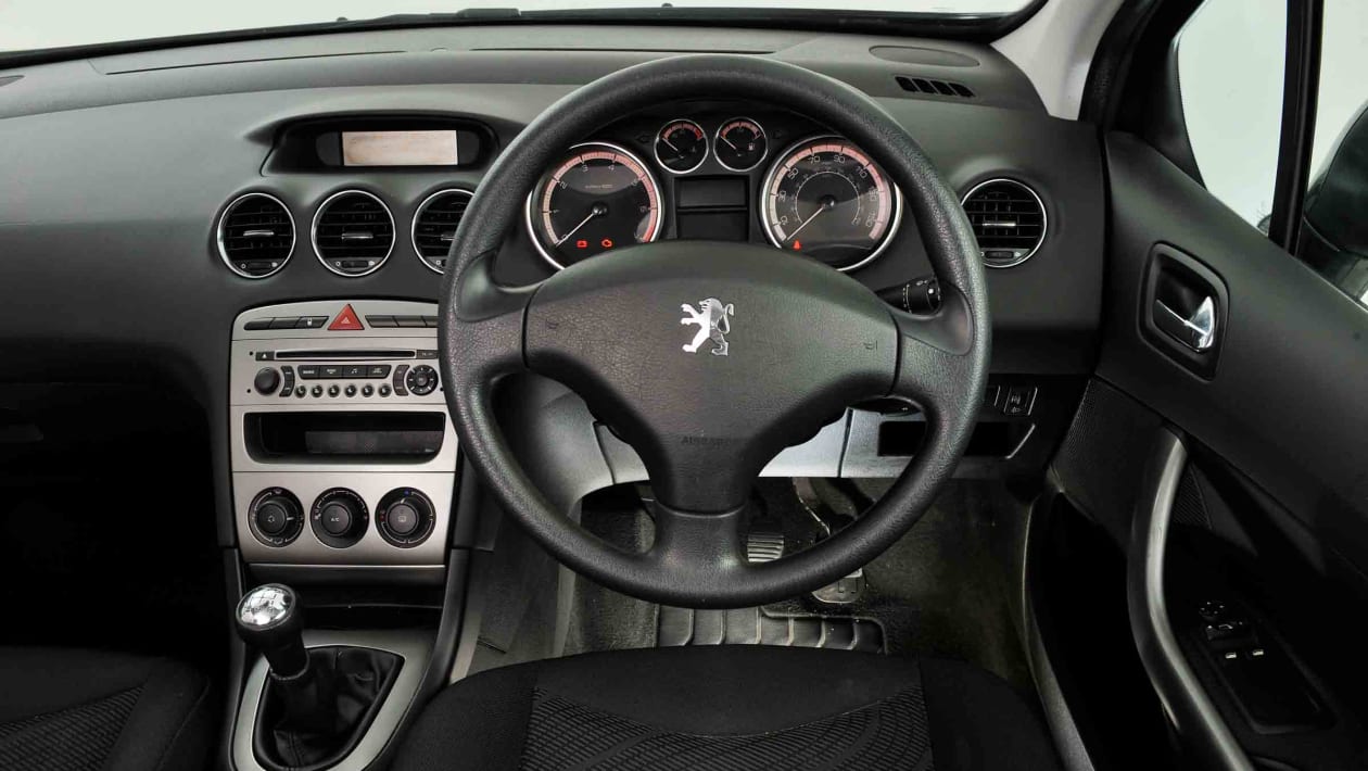 Peugeot 308 Mk1 used buying guide images | Carbuyer