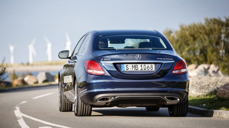 Mercedes C350e hybrid gallery 2017 | Carbuyer