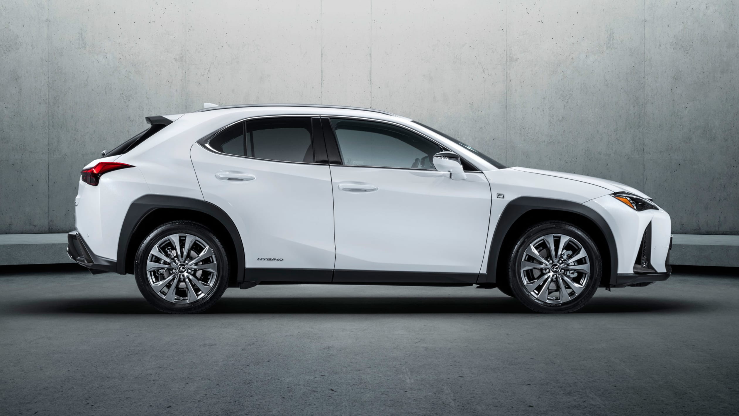 Lexus UX SUV pictures | Carbuyer