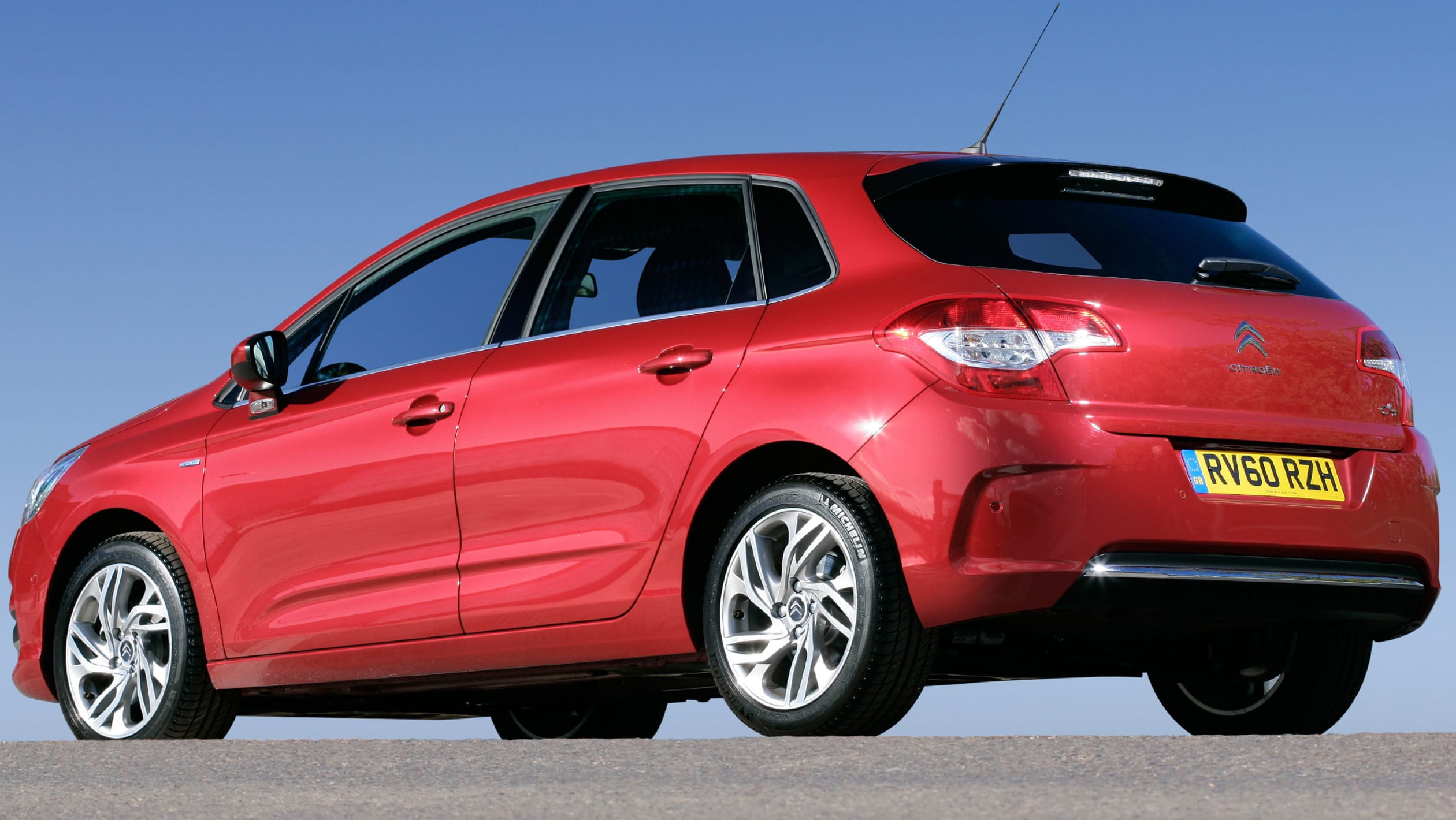 Citroen C4 hatchback pictures | Carbuyer