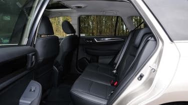 Subaru Outback estate - Practicality & boot space 2023 | Carbuyer