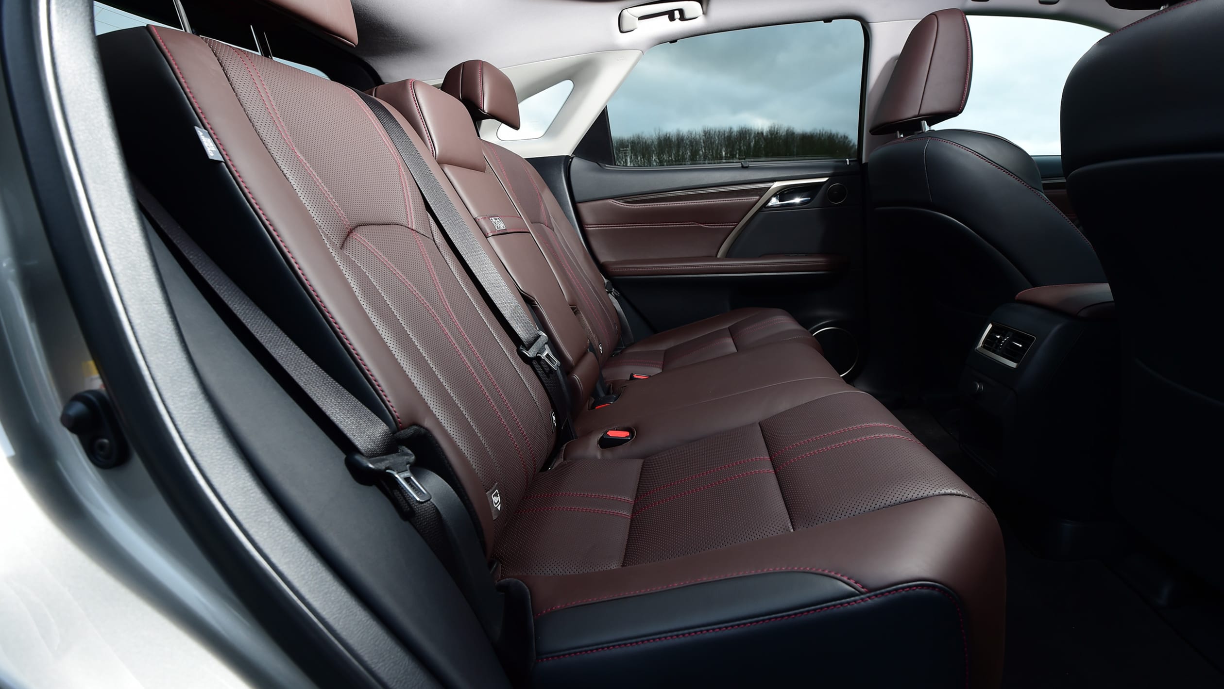 Lexus RX SUV - Practicality & boot space 2020 review | Carbuyer