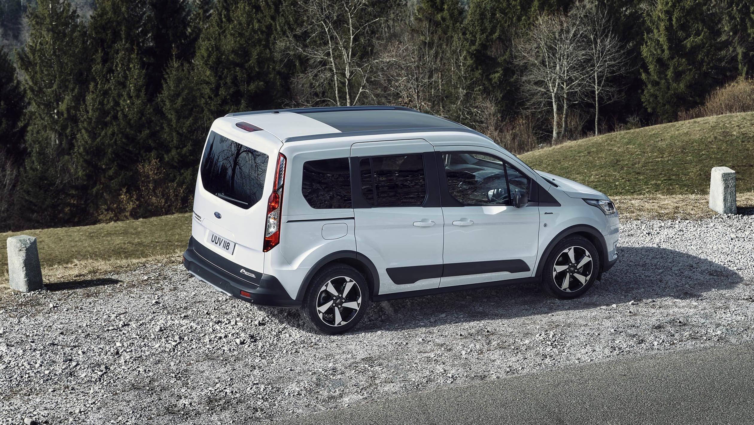 Ford Tourneo Connect Active MPV has 4x4-inspired styling - pictures ...