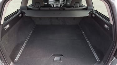 Volvo V70 estate (2007-2016) - Practicality & boot space | Carbuyer