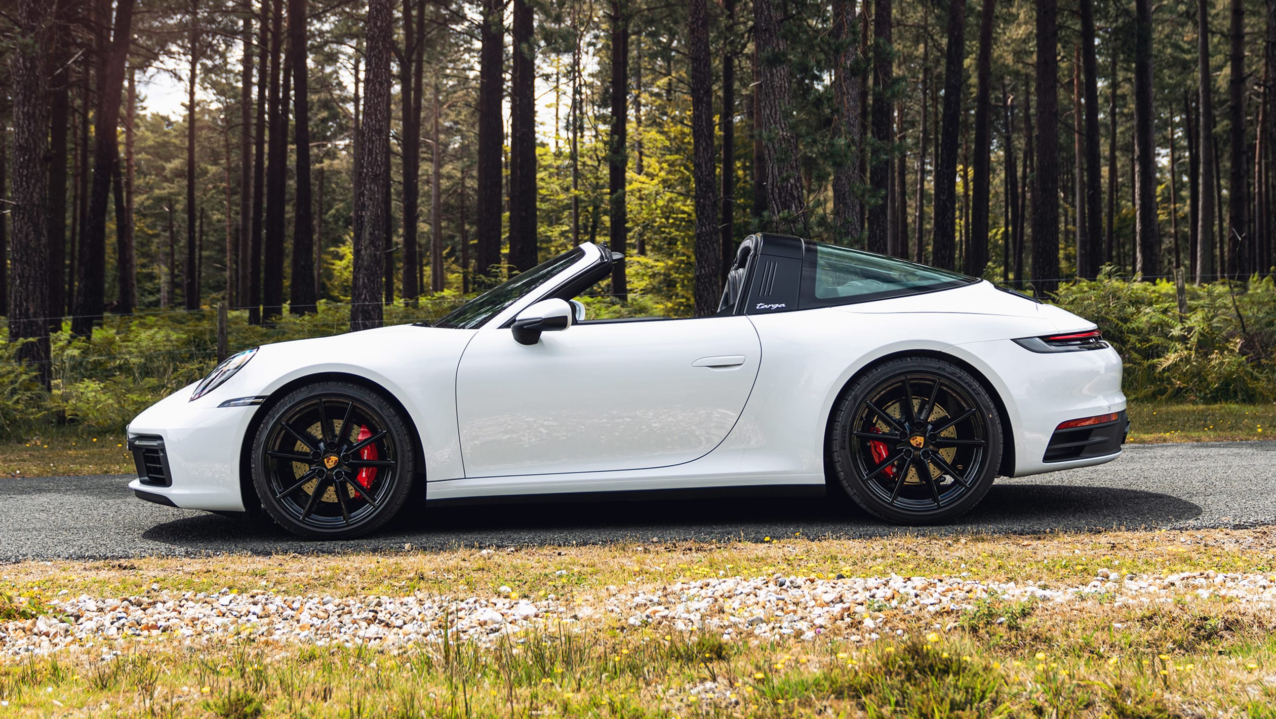 Porsche 911 Targa convertible 2020 review - pictures | Carbuyer