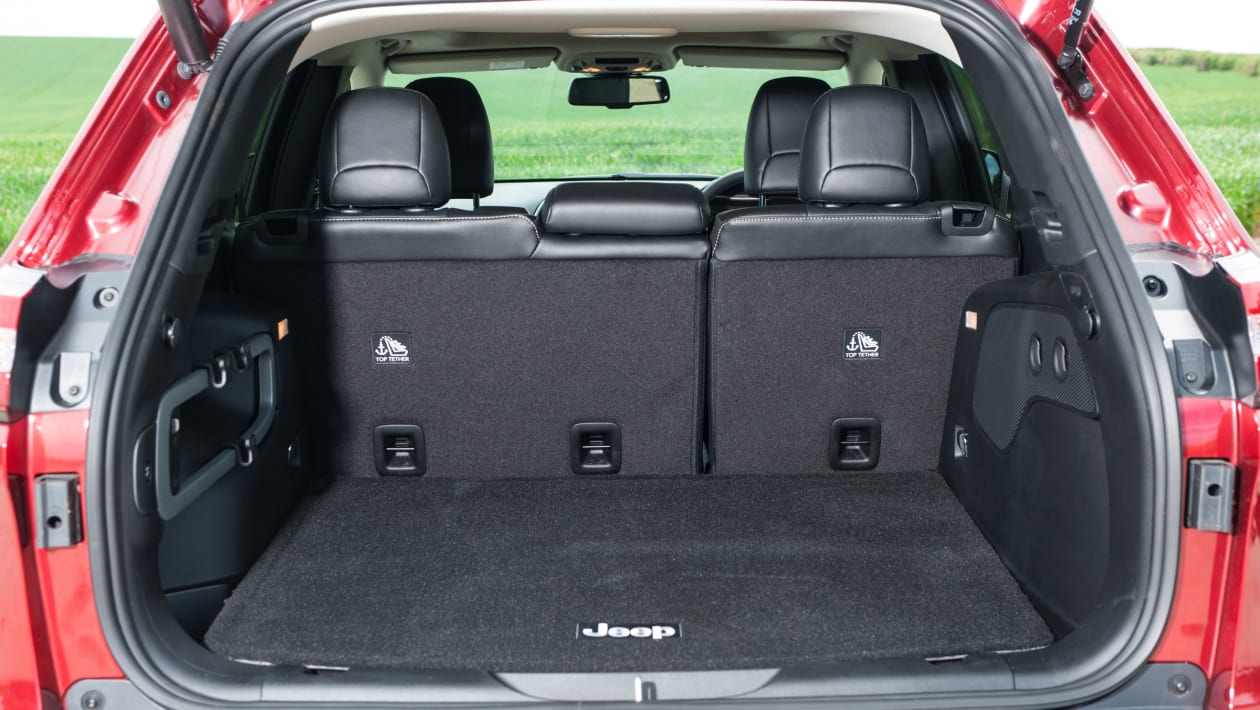 Jeep Cherokee SUV pictures | Carbuyer