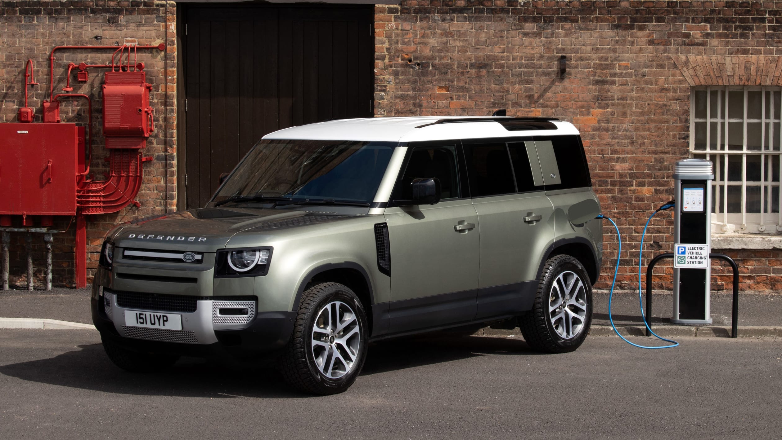 2020 Land Rover Defender 110 P400e plug-in hybrid arrives - pictures ...