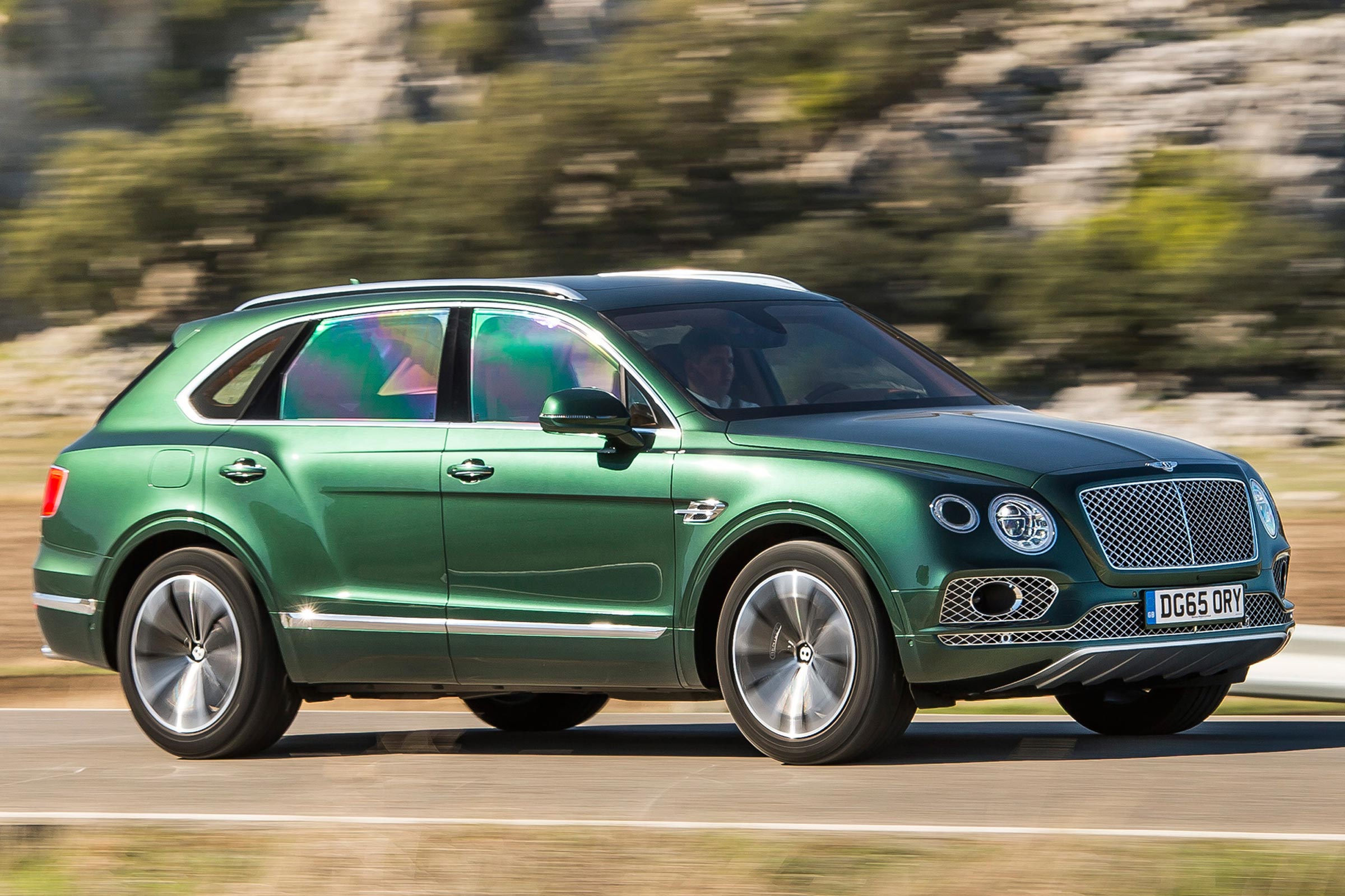 Bentley Bentayga SUV pictures | Carbuyer