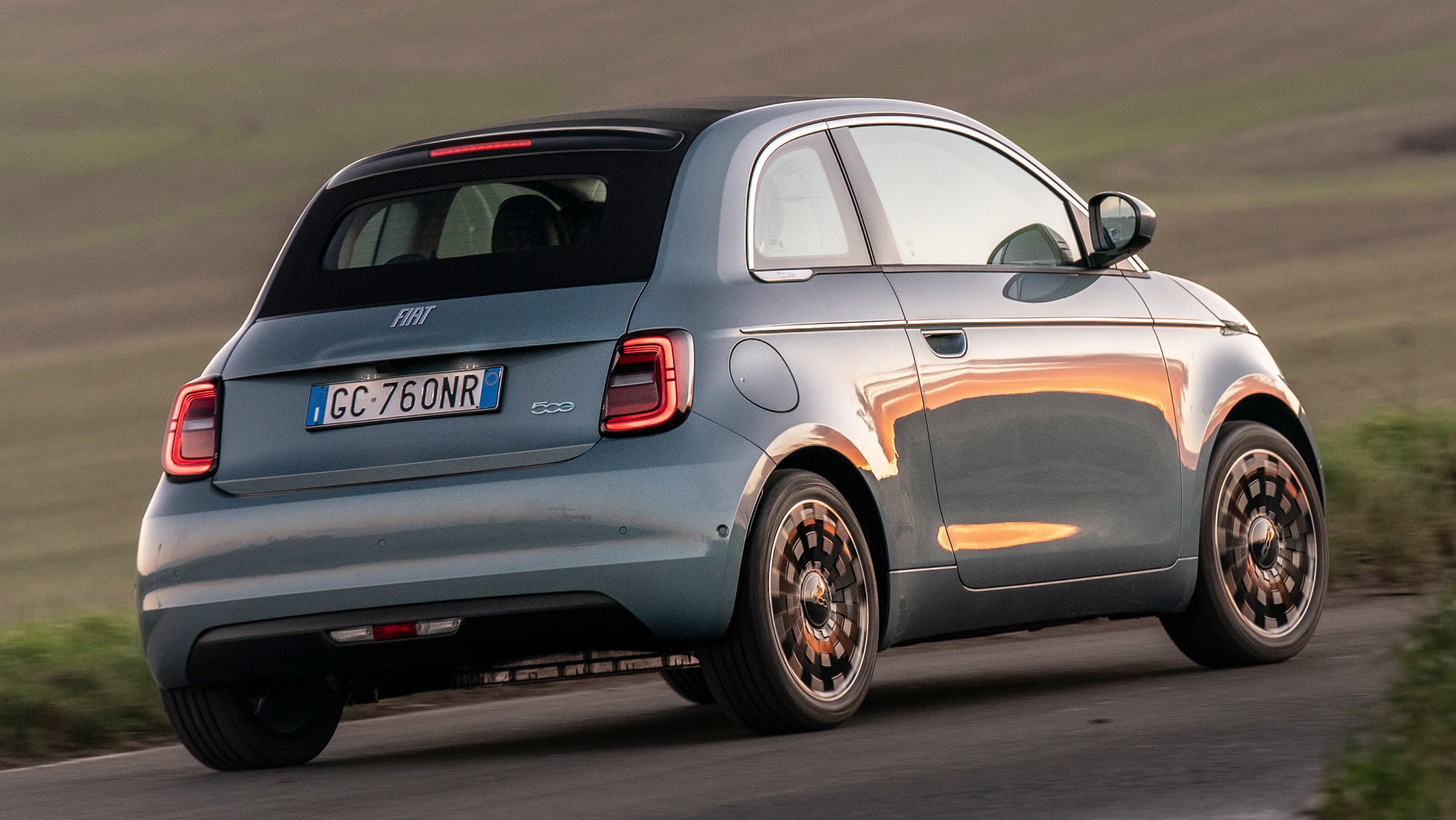 Fiat 500 review 2020 review | Carbuyer