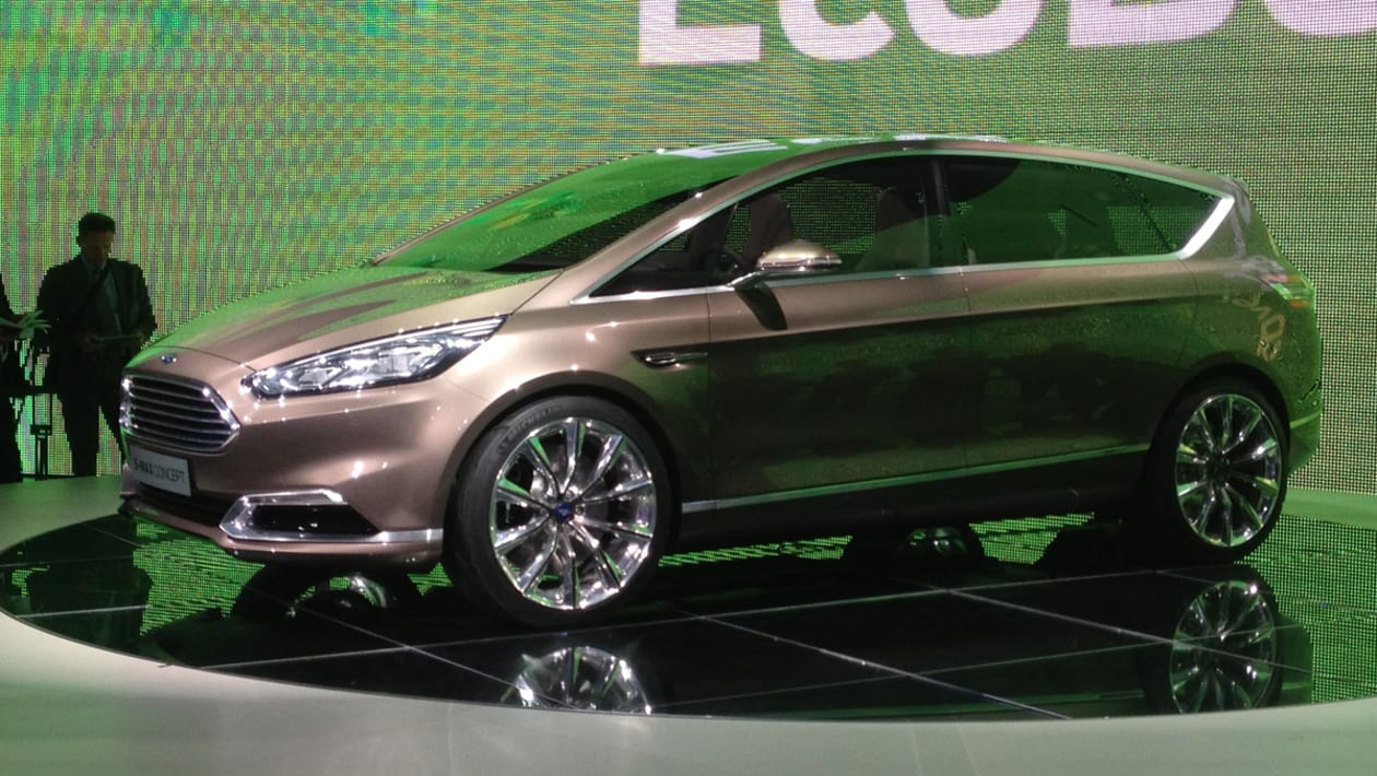 New Ford S-MAX 2015 pictures | Carbuyer