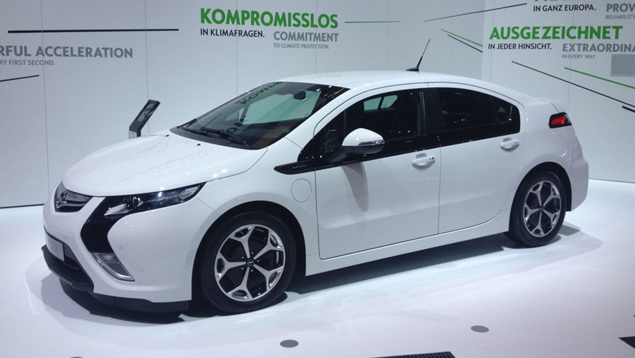 Vauxhall Ampera gets price cut | Carbuyer