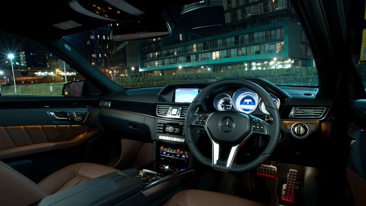 Mercedes E-Class saloon pictures | Carbuyer