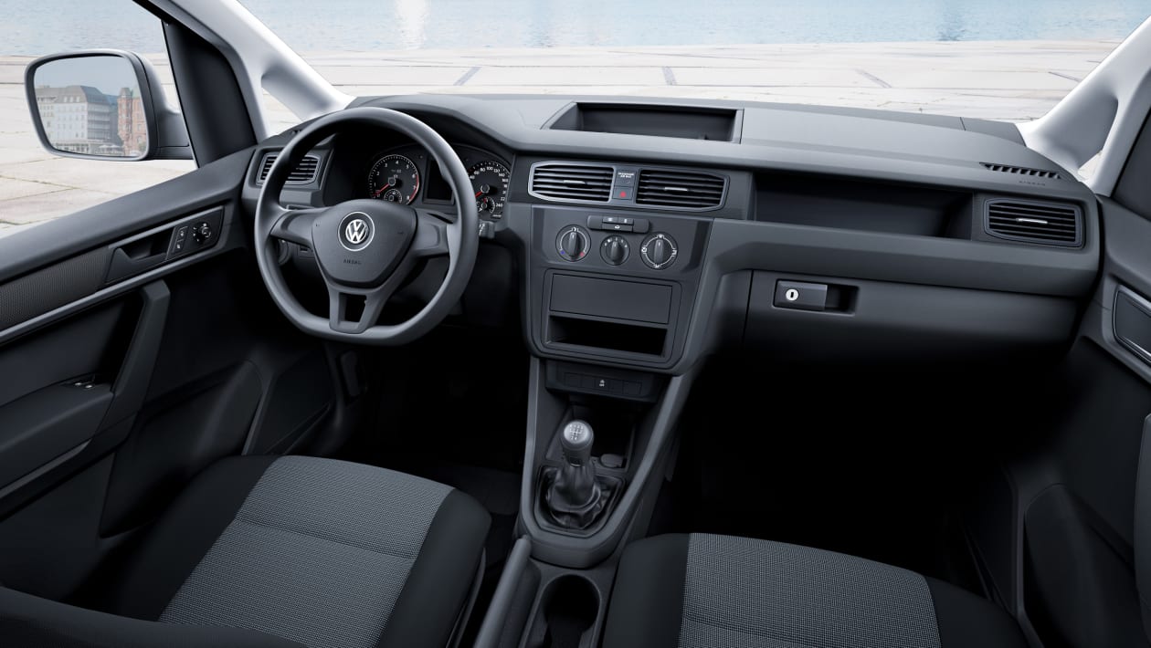 Volkswagen Caddy mini MPV 2015 pictures | Carbuyer