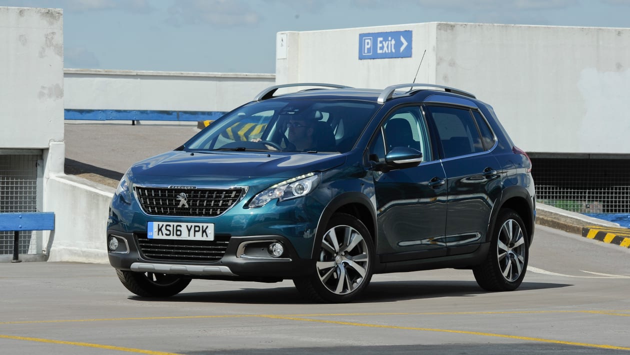 Peugeot 2008 SUV 2014 pictures | Carbuyer