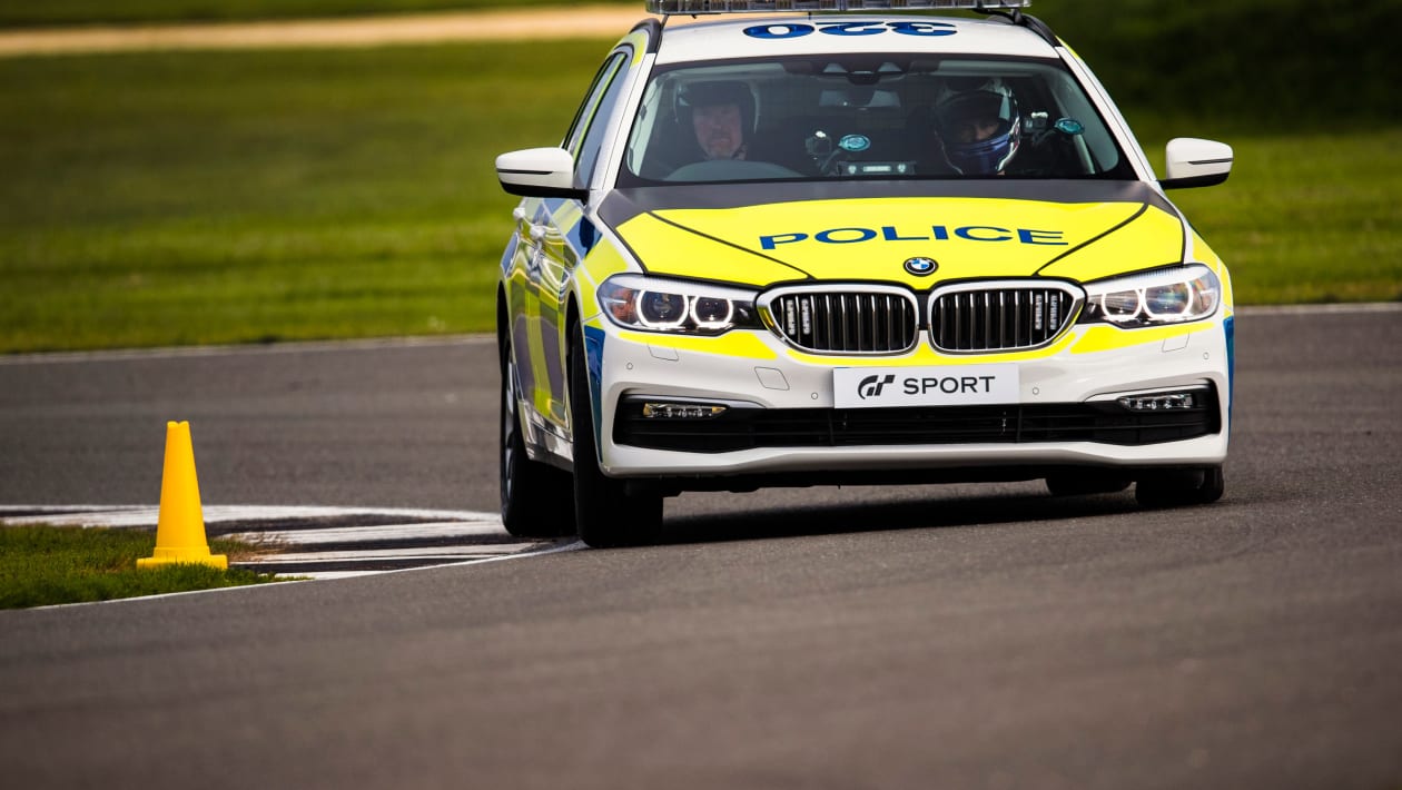Police hone high-speed driving skills on PlayStation | Carbuyer
