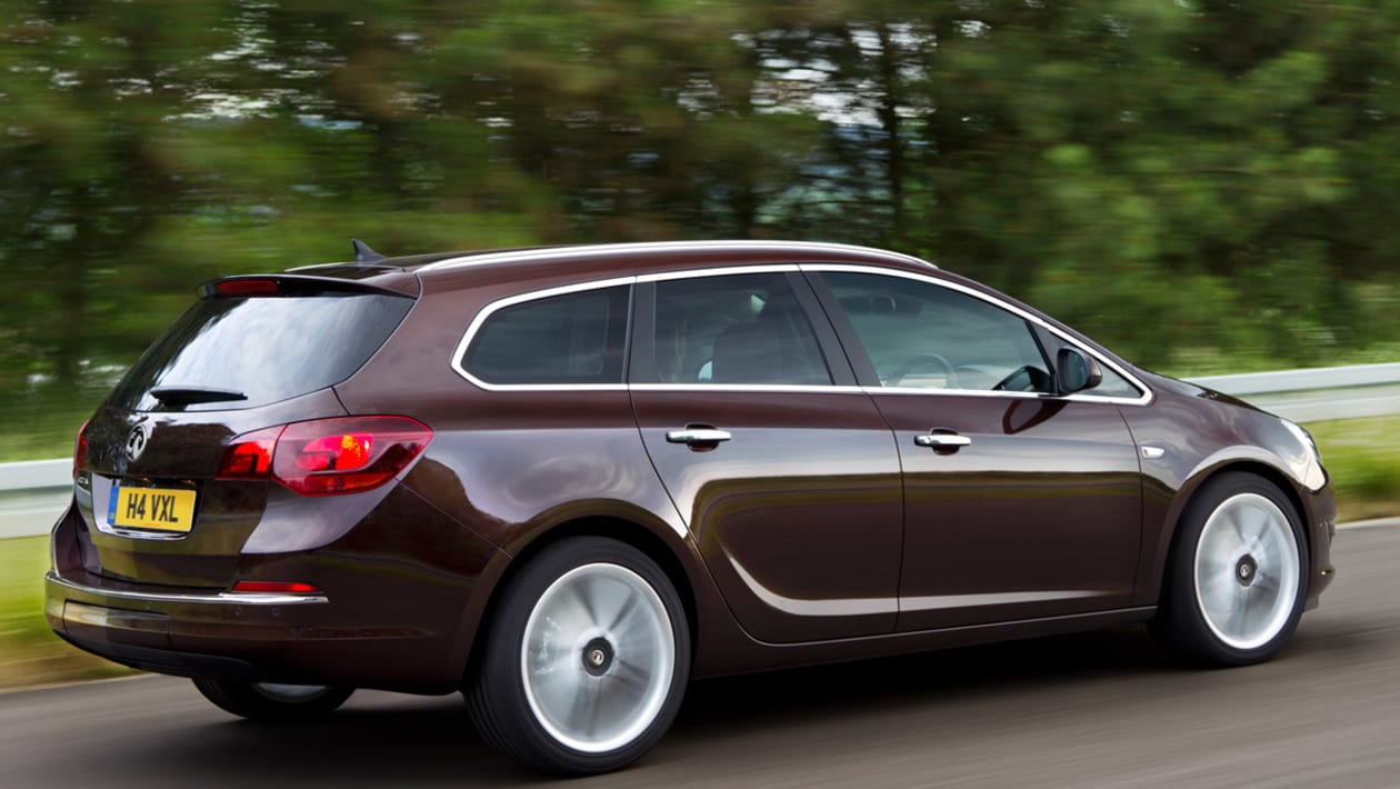 Pictures of the 2015 Vauxhall Astra | Carbuyer