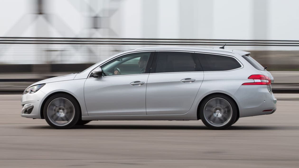 Peugeot 308 SW estate 2013 pictures | Carbuyer