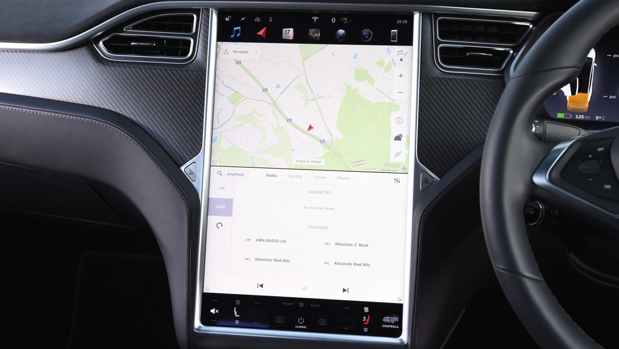 Tesla Model X SUV - Interior & comfort | Carbuyer