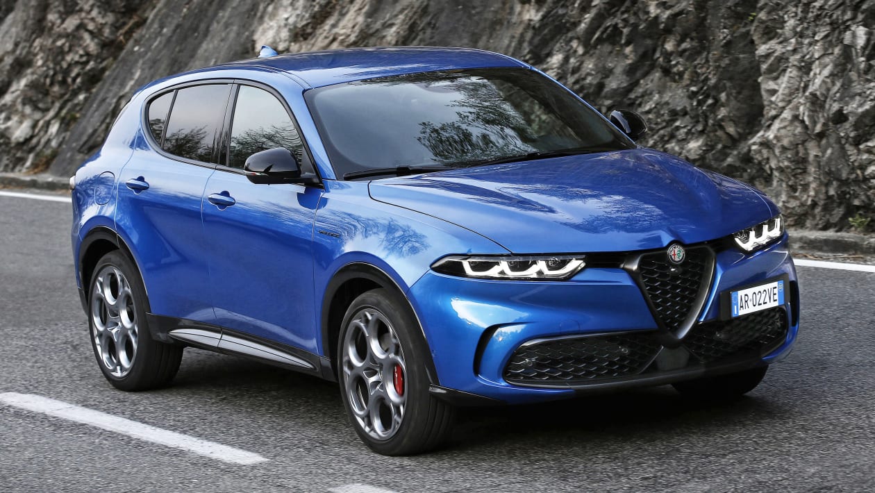 Alfa Romeo Tonale review - Engines, drive & performance | Carbuyer