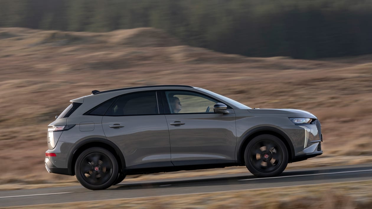 DS 7 SUV - MPG, running costs & CO2 | Carbuyer