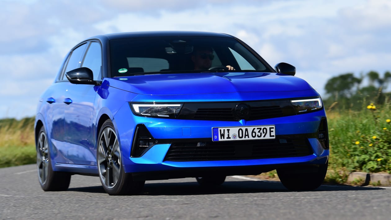 Vauxhall Astra Electric Hatchback 115kW Ultimate 54kWh 5dr Auto | Carbuyer