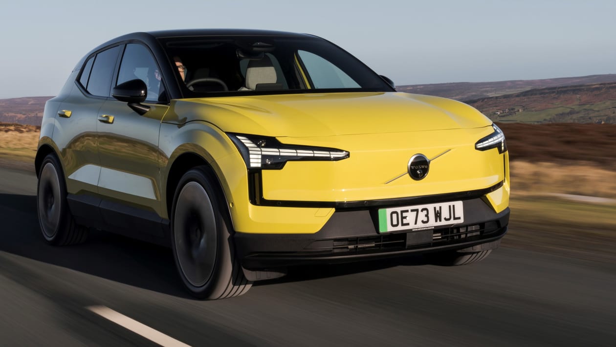 Volvo EX30 review – Boot space, practicality & boot dimensions | Carbuyer