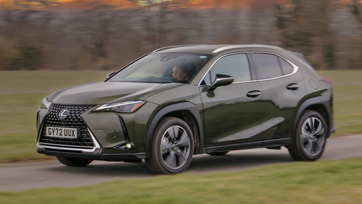Lexus UX SUV – Practicality & boot space | Carbuyer