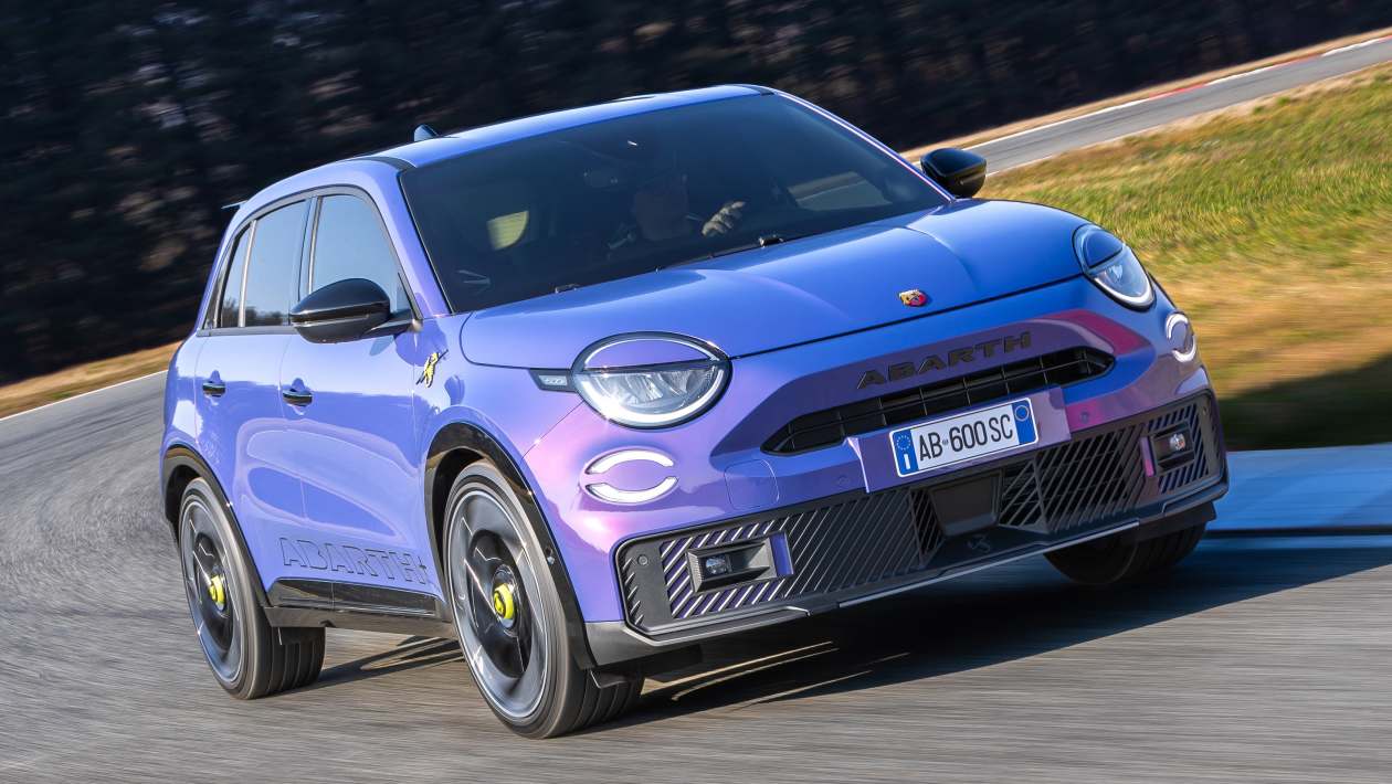 New Abarth 600e: a sporty 276bhp electric SUV for £37k | Carbuyer