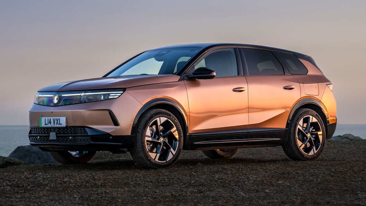 New Vauxhall Grandland Electric gets price slashed by nearly £5,000 ...