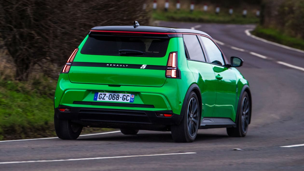 Renault 5 review - Electric motor, drive & performance | Carbuyer