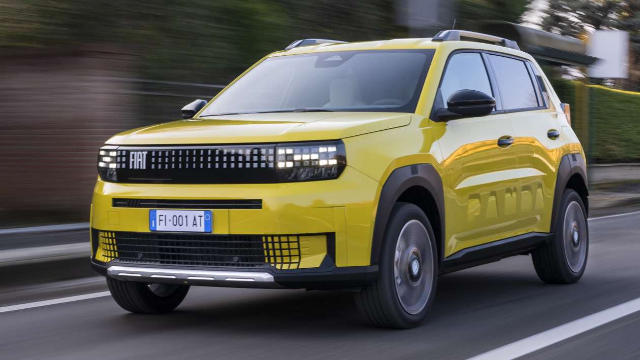 Fiat Grande Panda review - Boot space, practicality & dimensions | Carbuyer