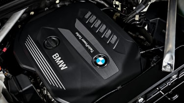 BMW X5 SUV - Engines, drive & performance 2020 review | Carbuyer
