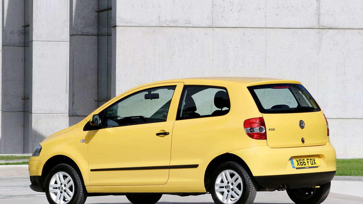 Volkswagen Fox hatchback (2006-2012) pictures | Carbuyer