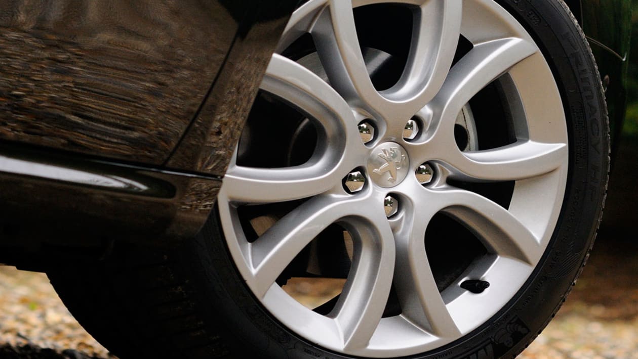 Peugeot 508 SW estate pictures | Carbuyer