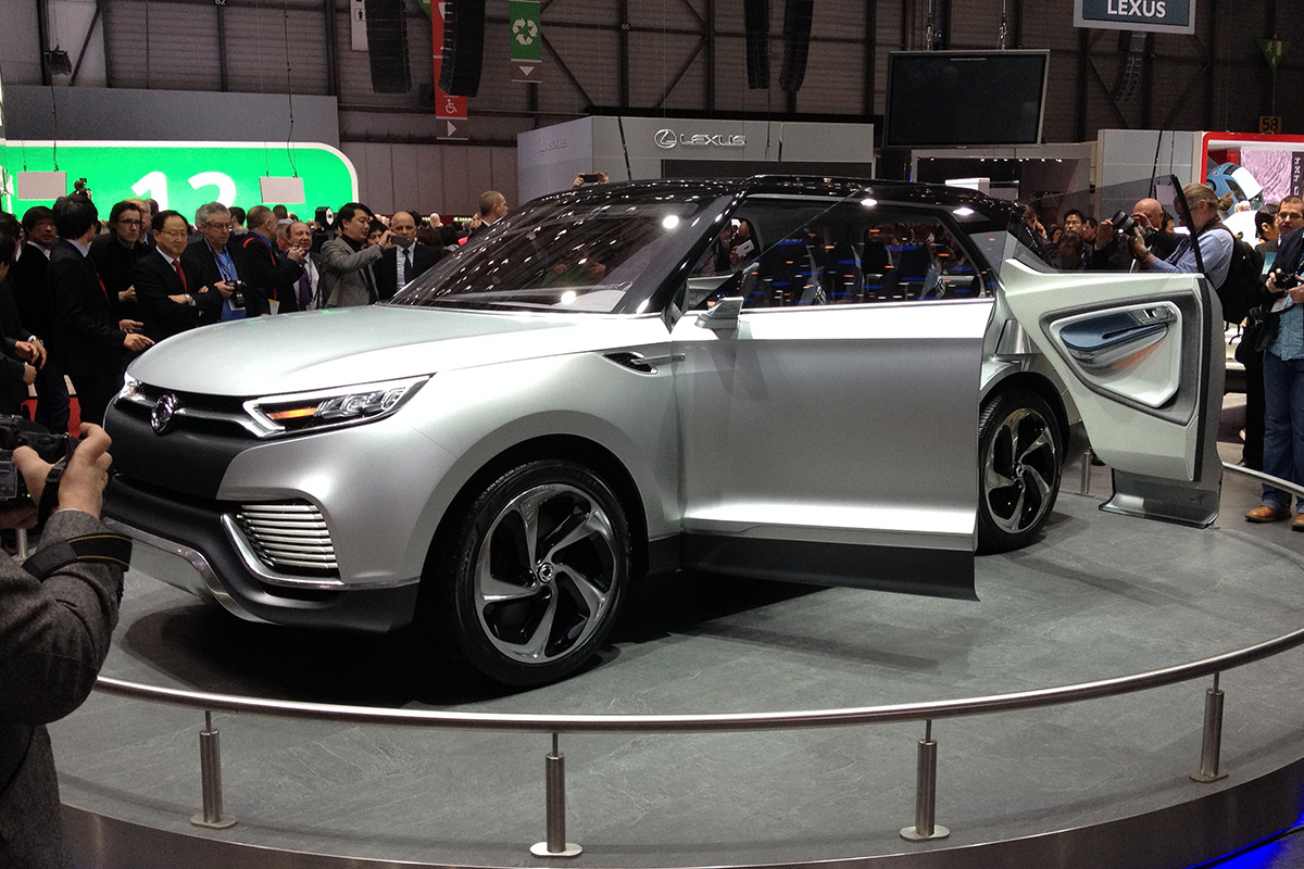 SsangYong XLV pictures | Carbuyer