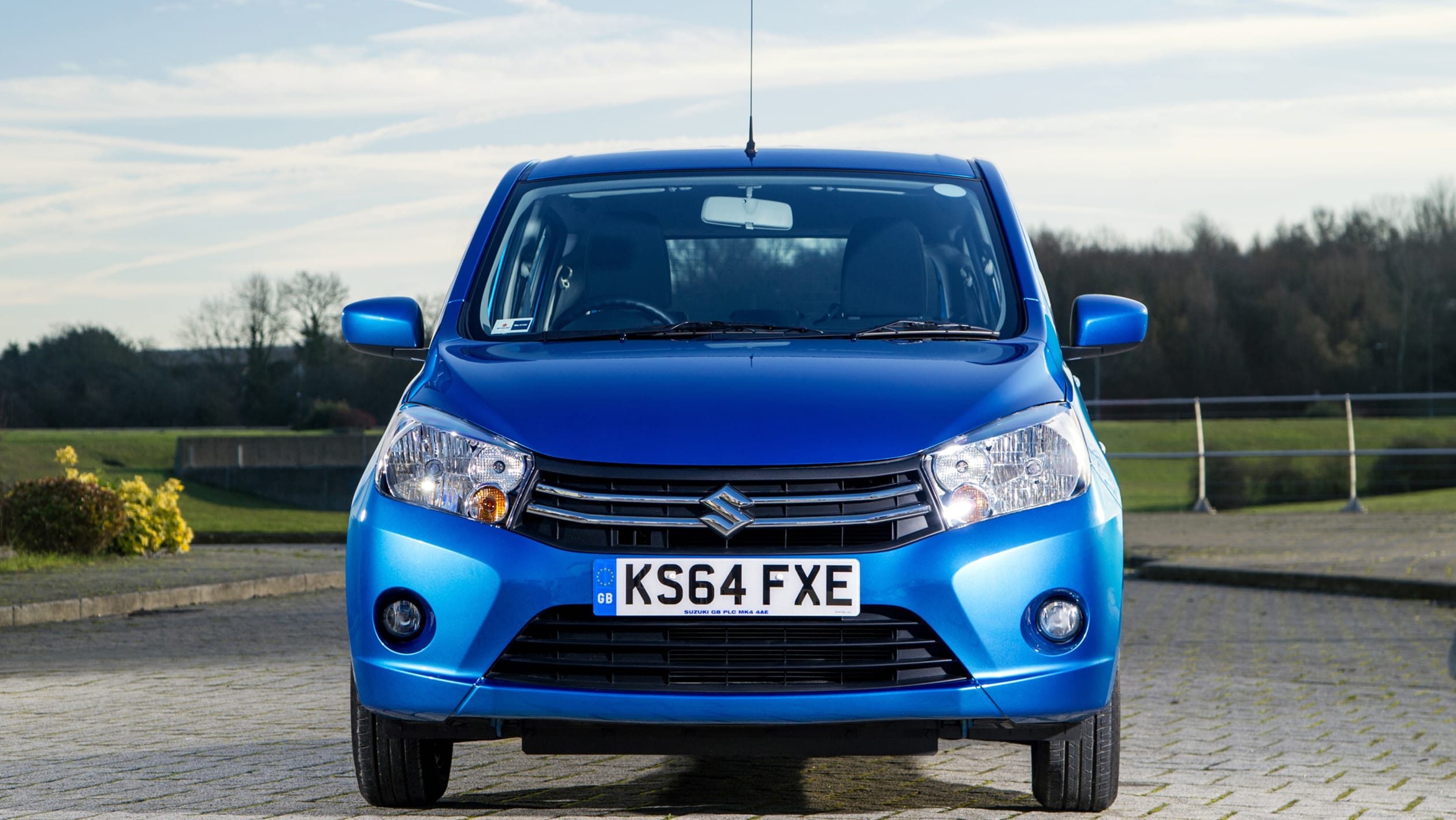 Suzuki Celerio pictures | Carbuyer